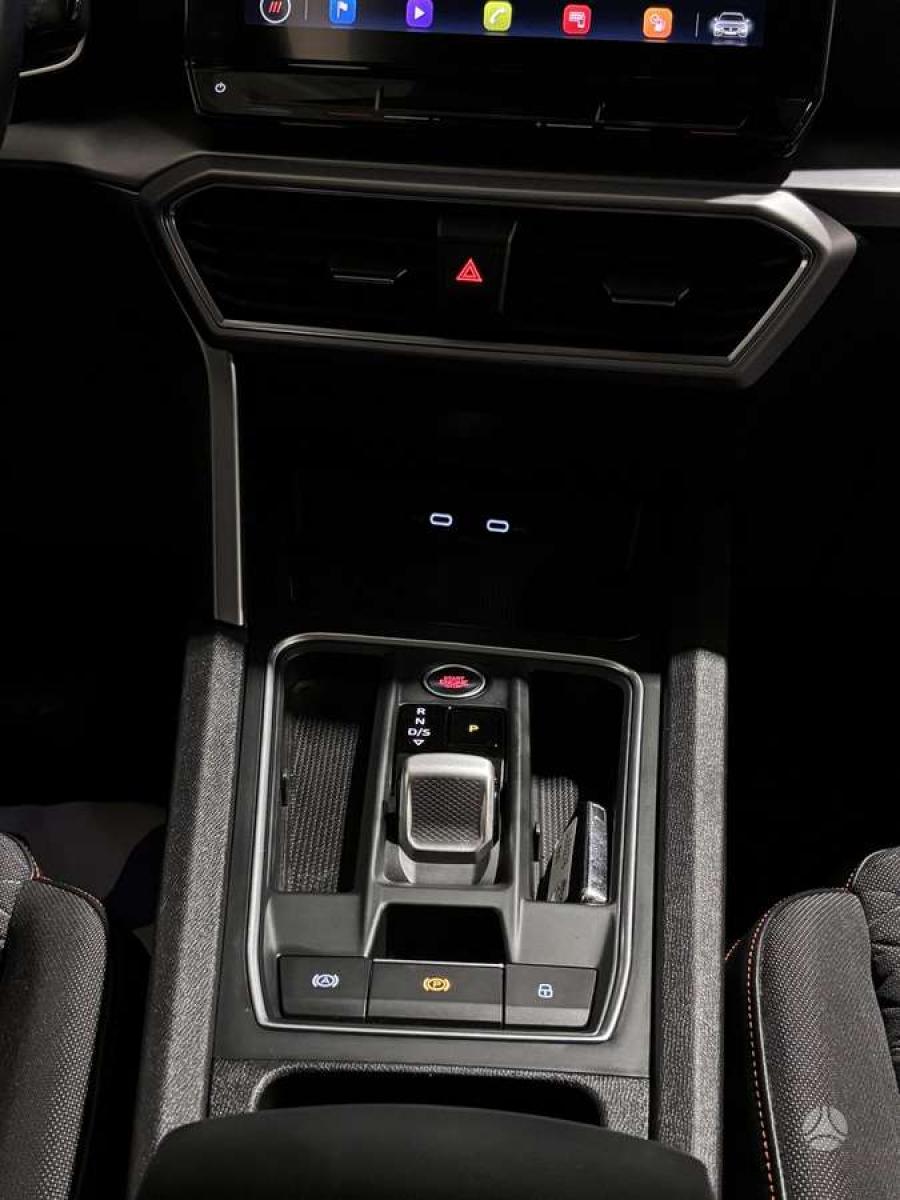 Blue SEAT Leon 2021 in Klaipeda, with an engine capacity of 1.40 L and mileage of 232 thousand km for 13999 €, photo 14 on AUTOMOTO.COM.LV