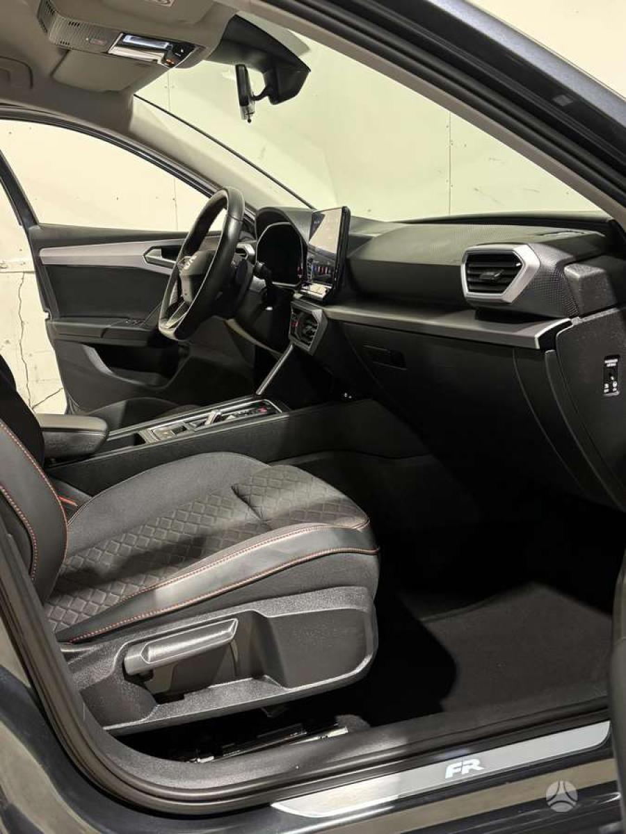 Blue SEAT Leon 2021 in Klaipeda, with an engine capacity of 1.40 L and mileage of 232 thousand km for 13999 €, photo 17 on AUTOMOTO.COM.LV