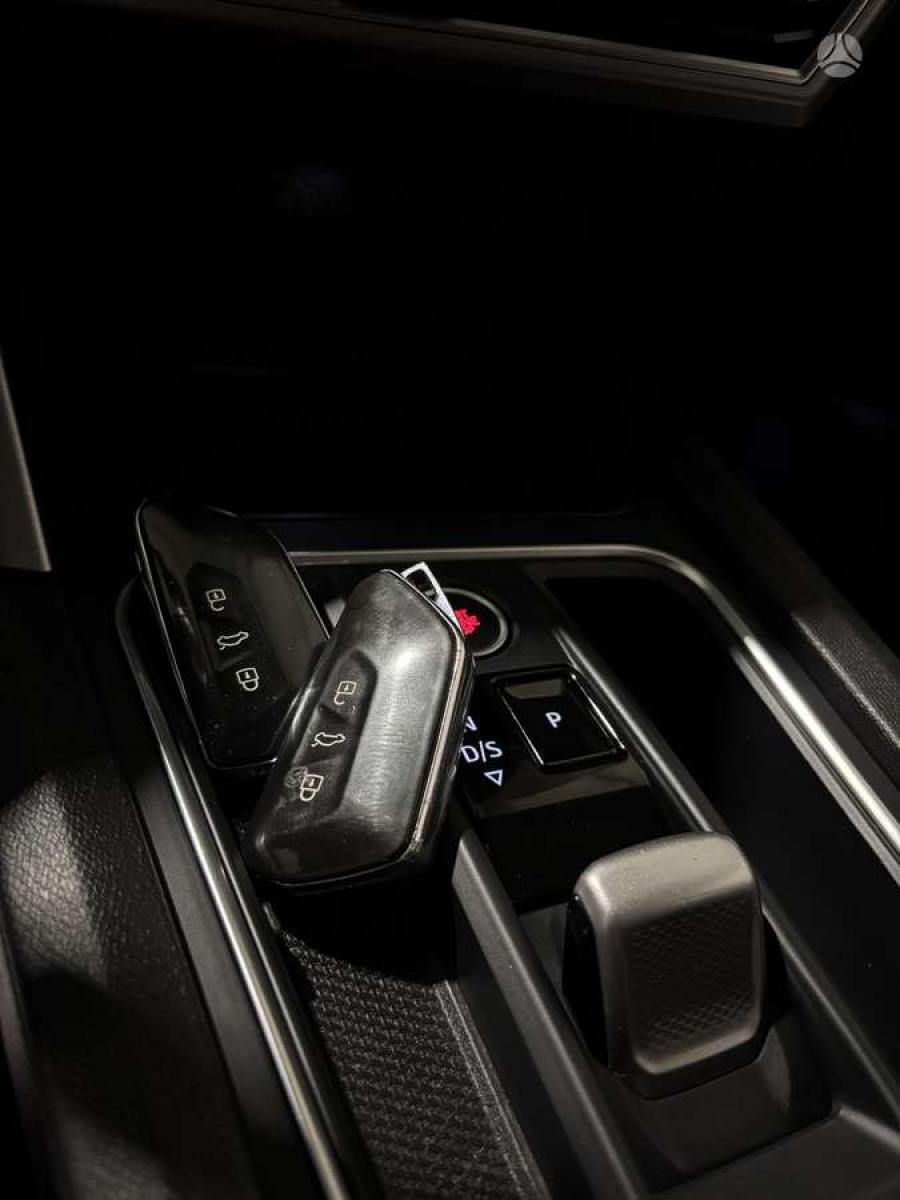 Blue SEAT Leon 2021 in Klaipeda, with an engine capacity of 1.40 L and mileage of 232 thousand km for 13999 €, photo 37 on AUTOMOTO.COM.LV
