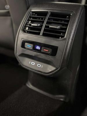 Blue SEAT Leon 2021 in Klaipeda, with an engine capacity of 1.40 L and mileage of 232 thousand km for 13999 €, photo 48 on AUTOMOTO.COM.LV