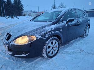 Brown SEAT Leon 2008 in Plunge, with an engine capacity of 1.60 L and mileage of 349 thousand km for 850 €, photo 9 on AUTOMOTO.COM.LV