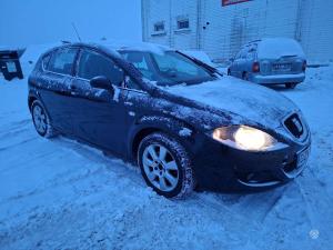 Brown SEAT Leon 2008 in Plunge, with an engine capacity of 1.60 L and mileage of 349 thousand km for 850 €, photo 13 on AUTOMOTO.COM.LV