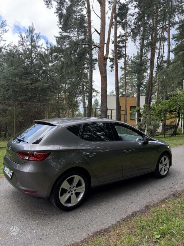 Brown SEAT Leon 2014 in Vilnius, with an engine capacity of 1.60 L and mileage of 181 thousand km for 6300 €, photo 4 on AUTOMOTO.COM.LV