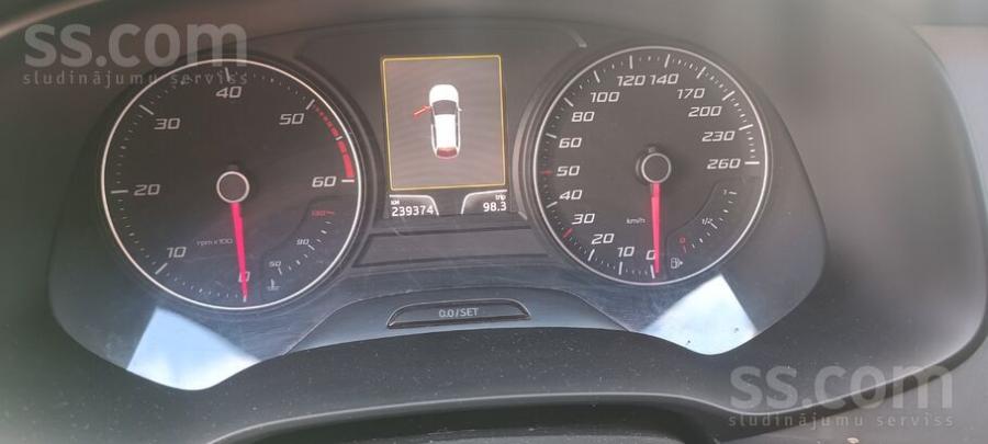 Brown SEAT Leon 2014 in Riga, with an engine capacity of 2.00 L and mileage of 230 thousand km for 8500 €, photo 11 on AUTOMOTO.COM.LV