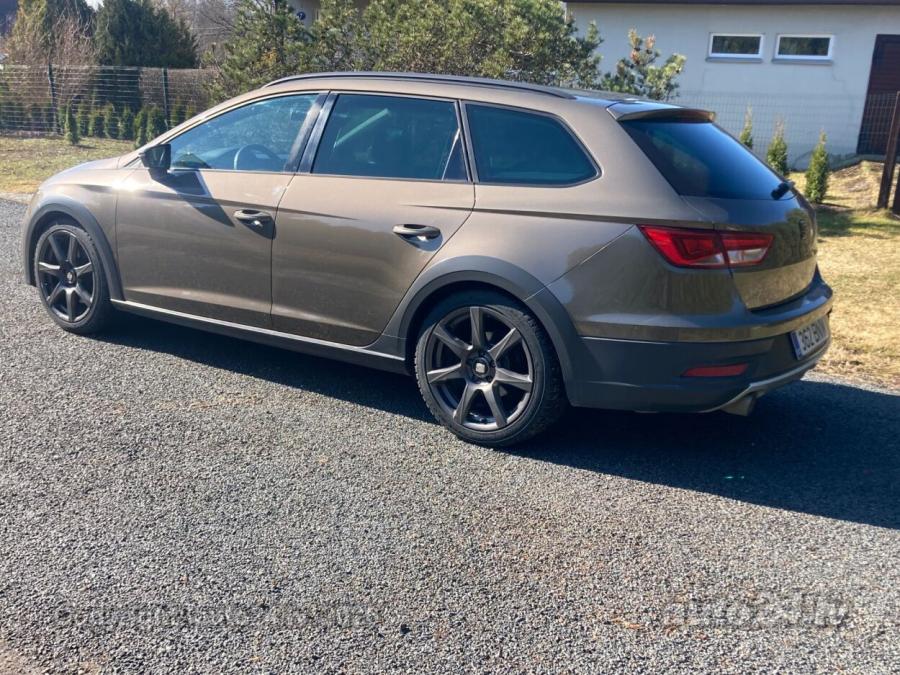 Brown SEAT Leon 2015 in Tallinn, with an engine capacity of 1.80 L and mileage of 319 thousand km for 8699 €, photo 7 on AUTOMOTO.COM.LV