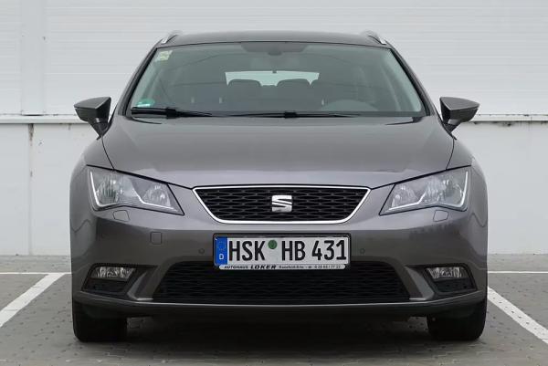 Brown SEAT Leon 2015 in Riga, with an engine capacity of 1.60 L and mileage of 187 thousand km for 7000 €, photo 3 on AUTOMOTO.COM.LV