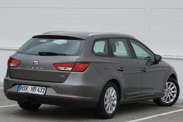 Brown SEAT Leon 2015 in Riga, with an engine capacity of 1.60 L and mileage of 187 thousand km for 7000 €, photo 10 on AUTOMOTO.COM.LV