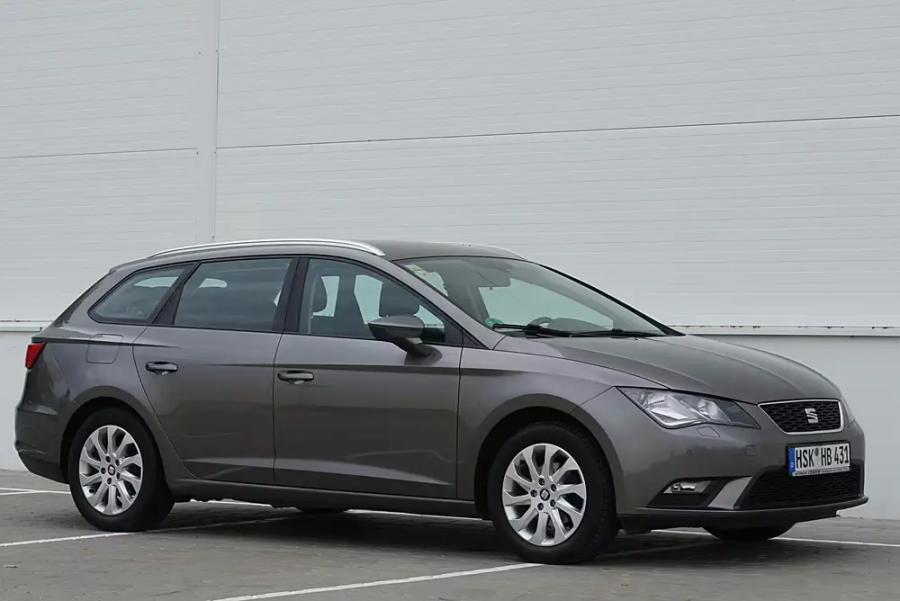 Brown SEAT Leon 2015 in Riga, with an engine capacity of 1.60 L and mileage of 187 thousand km for 7000 €, photo 14 on AUTOMOTO.COM.LV