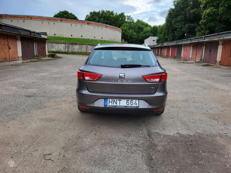 Brown SEAT Leon 2015 in Kaunas, with an engine capacity of 1.40 L and mileage of 185 thousand km for 6300 €, photo 7 on AUTOMOTO.COM.LV