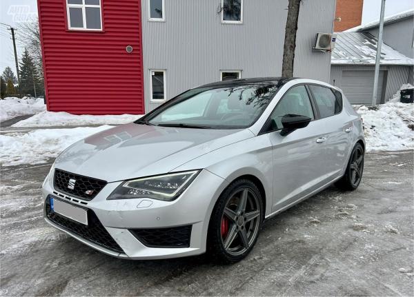 SEAT Leon 2016 in Vilnius, with an engine capacity of 2.00 L and mileage of 140 thousand km for 10800 €, photo 1 on AUTOMOTO.COM.LV