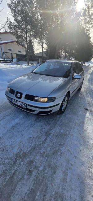 Pelēks SEAT Leon 2000 Viļņa, ar dzinēja tilpumu 1.60 L un nobraukumu 194 tūkst. km par 1500 €, foto  vietnē AUTOMOTO.COM.LV