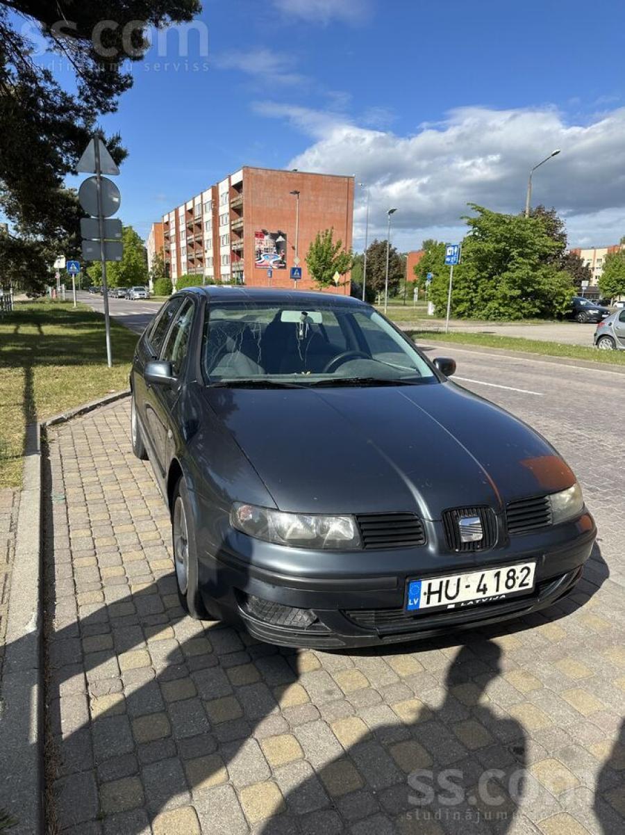 Pelēks SEAT Leon 2000 Ventspils, ar dzinēja tilpumu 1.40 L un nobraukumu 215 tūkst. km par 850 €, foto 3 vietnē AUTOMOTO.COM.LV