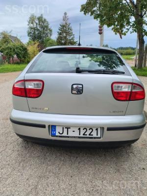 Grey SEAT Leon 2000 in Aizkraukle, with an engine capacity of 1.60 L and mileage of 230 thousand km for 1100 €, photo  on AUTOMOTO.COM.LV