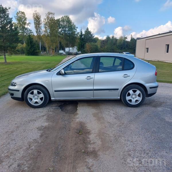 Grey SEAT Leon 2000 in Riga, with an engine capacity of 1.60 L and mileage of 230 thousand km for 1950 €, photo 3 on AUTOMOTO.COM.LV