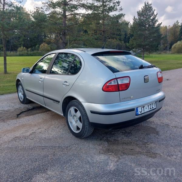Grey SEAT Leon 2000 in Riga, with an engine capacity of 1.60 L and mileage of 230 thousand km for 1950 €, photo 4 on AUTOMOTO.COM.LV