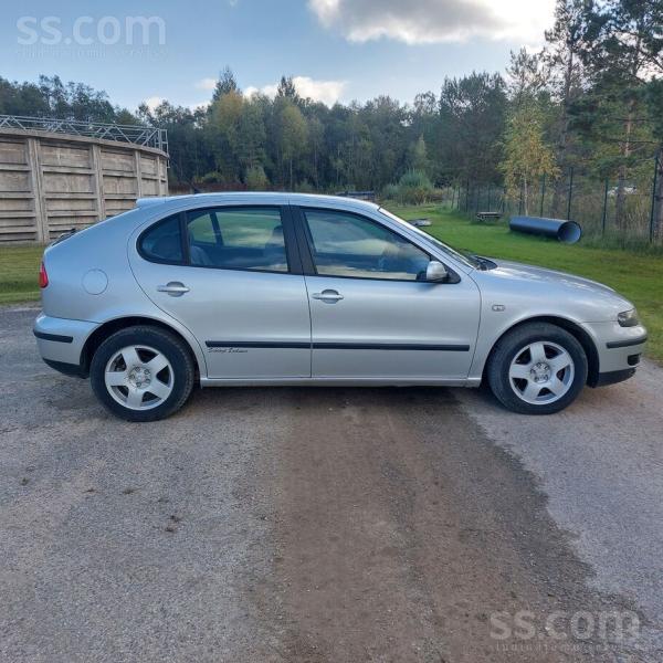Grey SEAT Leon 2000 in Riga, with an engine capacity of 1.60 L and mileage of 230 thousand km for 1950 €, photo 6 on AUTOMOTO.COM.LV