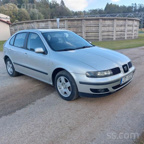 Grey SEAT Leon 2000 in Riga, with an engine capacity of 1.60 L and mileage of 230 thousand km for 1950 €, photo 7 on AUTOMOTO.COM.LV