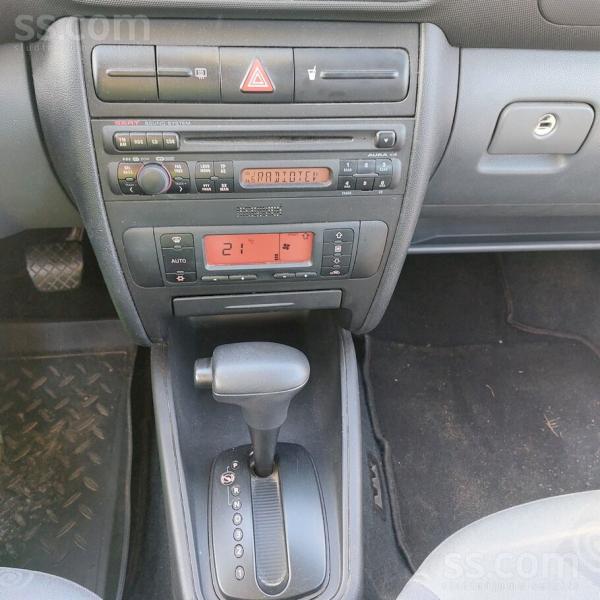 Grey SEAT Leon 2000 in Riga, with an engine capacity of 1.60 L and mileage of 230 thousand km for 1950 €, photo 11 on AUTOMOTO.COM.LV