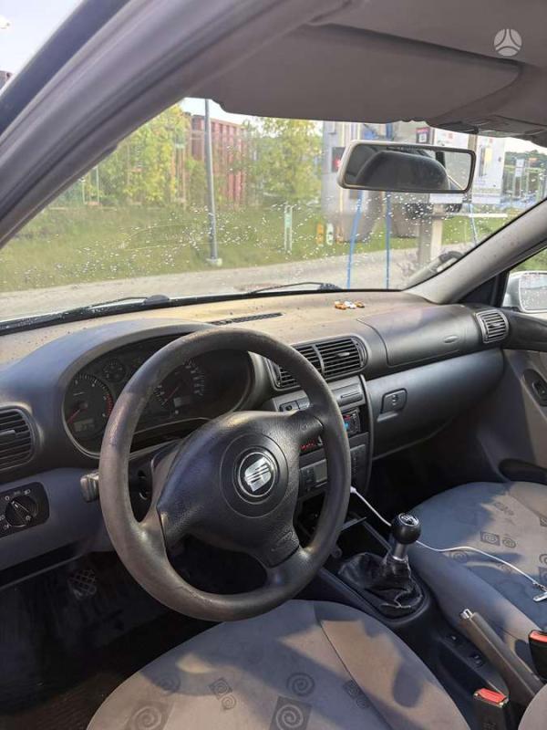 Grey SEAT Leon 2001 in Vilnius, with an engine capacity of 1.90 L and mileage of 275 thousand km for 1100 €, photo 4 on AUTOMOTO.COM.LV