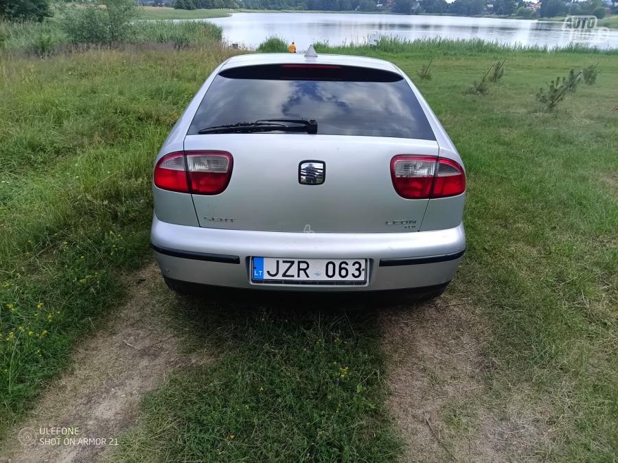 Pelēks SEAT Leon 2001 Kaišiadorys, ar dzinēja tilpumu 1.90 L un nobraukumu 350 tūkst. km par 930 €, foto 5 vietnē AUTOMOTO.COM.LV
