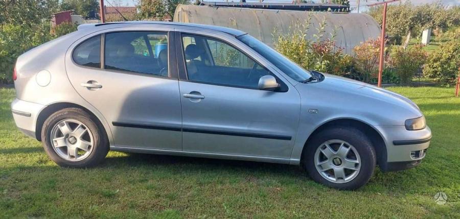 Pelēks SEAT Leon 2001 Marijampole, ar dzinēja tilpumu 1.90 L un nobraukumu 427 tūkst. km par 750 €, foto 3 vietnē AUTOMOTO.COM.LV