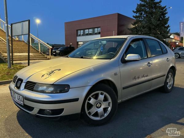 Grey SEAT Leon 2001 in Panevezys, with an engine capacity of 1.90 L and mileage of 0 thousand km for 555 €, photo 4 on AUTOMOTO.COM.LV
