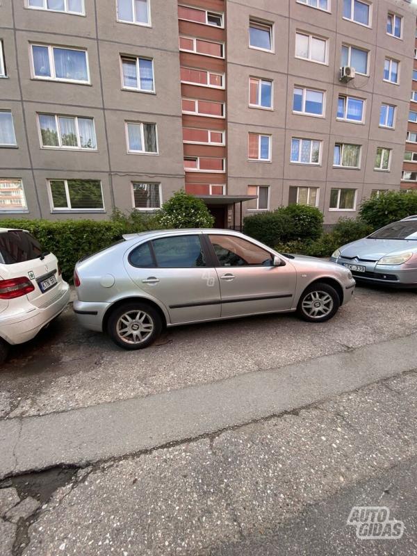 Pelēks SEAT Leon 2002 Klaipėda, ar dzinēja tilpumu 1.90 L un nobraukumu 276 tūkst. km par 1000 €, foto 3 vietnē AUTOMOTO.COM.LV