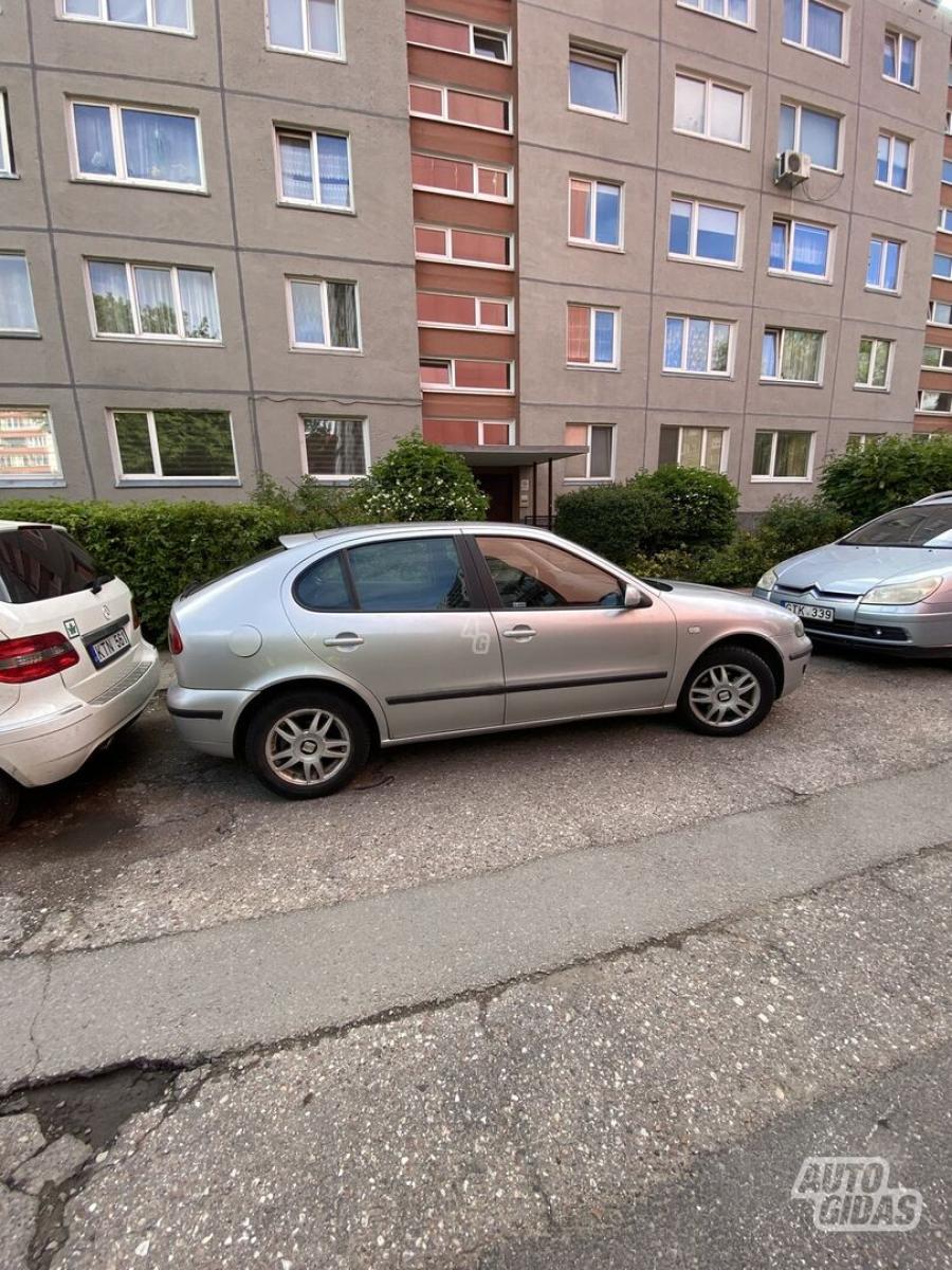 Grey SEAT Leon 2002 in Klaipeda, with an engine capacity of 1.90 L and mileage of 276 thousand km for 1000 €, photo 4 on AUTOMOTO.COM.LV