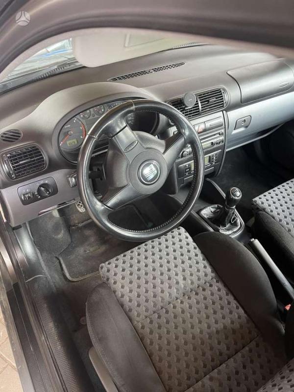 Pelēks SEAT Leon 2002 Šilutė, ar dzinēja tilpumu 1.90 L un nobraukumu 280 tūkst. km par 2400 €, foto 6 vietnē AUTOMOTO.COM.LV