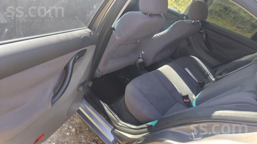 Grey SEAT Leon 2002 in Daugavpils, with an engine capacity of 1.90 L and mileage of 317 thousand km for 1300 €, photo 8 on AUTOMOTO.COM.LV