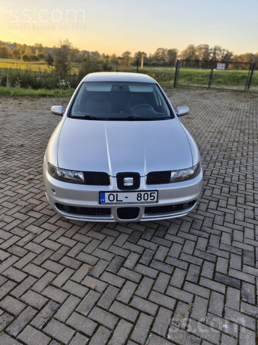Pelēks SEAT Leon 2002 Valmiera, ar dzinēja tilpumu 1.90 L un nobraukumu 365 tūkst. km par 3899 €, foto 4 vietnē AUTOMOTO.COM.LV