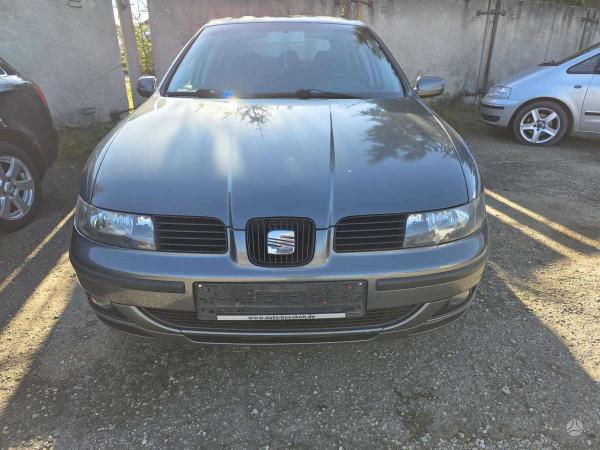 Grey SEAT Leon 2002 in Utena, with an engine capacity of 1.90 L and mileage of 308 thousand km for 1750 €, photo 4 on AUTOMOTO.COM.LV