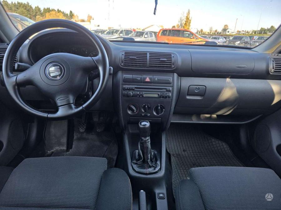 Grey SEAT Leon 2002 in Utena, with an engine capacity of 1.90 L and mileage of 308 thousand km for 1750 €, photo 8 on AUTOMOTO.COM.LV