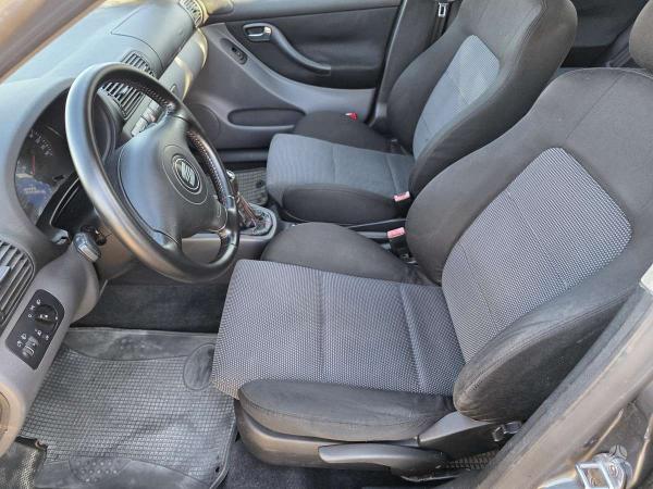 Grey SEAT Leon 2002 in Utena, with an engine capacity of 1.90 L and mileage of 308 thousand km for 1750 €, photo 9 on AUTOMOTO.COM.LV