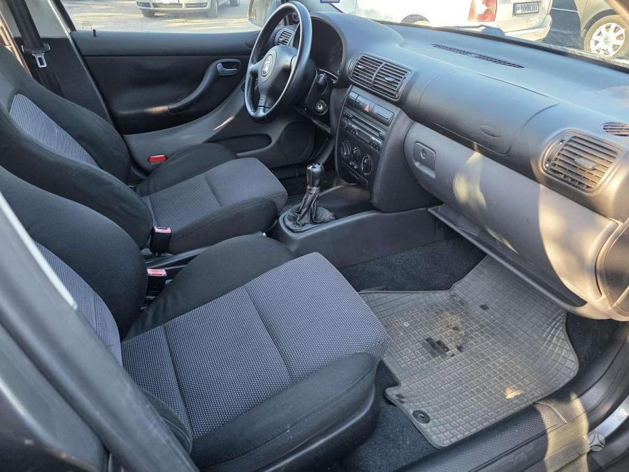 Grey SEAT Leon 2002 in Utena, with an engine capacity of 1.90 L and mileage of 308 thousand km for 1750 €, photo 10 on AUTOMOTO.COM.LV