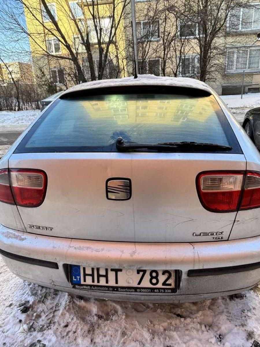 Pelēks SEAT Leon 2003 Kauņa, ar dzinēja tilpumu 1.90 L un nobraukumu 341 tūkst. km par 950 €, foto 11 vietnē AUTOMOTO.COM.LV