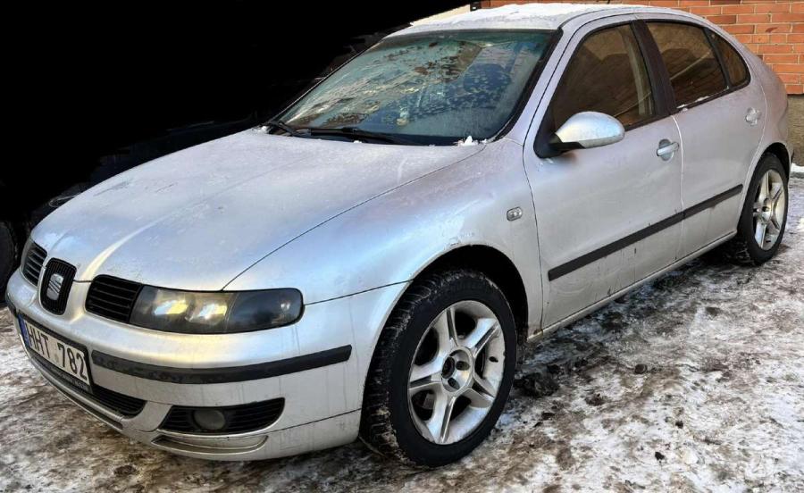 Pelēks SEAT Leon 2003 Kauņa, ar dzinēja tilpumu 1.90 L un nobraukumu 341 tūkst. km par 950 €, foto 19 vietnē AUTOMOTO.COM.LV