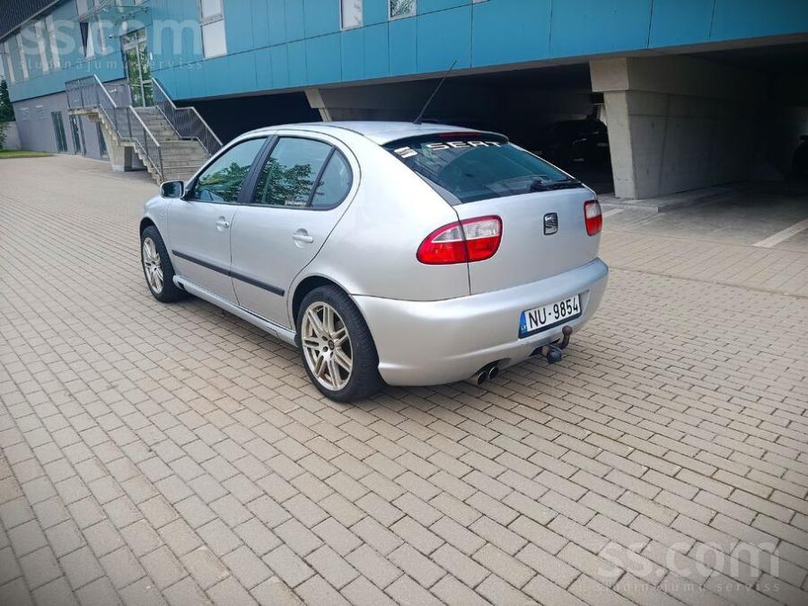 Pelēks SEAT Leon 2003 Jēkabpils, ar dzinēja tilpumu 1.60 L un nobraukumu 304 tūkst. km par 1650 €, foto 3 vietnē AUTOMOTO.COM.LV