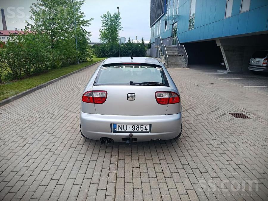 Pelēks SEAT Leon 2003 Jēkabpils, ar dzinēja tilpumu 1.60 L un nobraukumu 304 tūkst. km par 1650 €, foto 4 vietnē AUTOMOTO.COM.LV