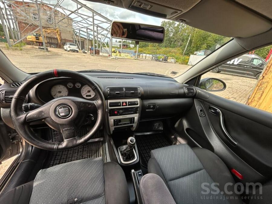 Pelēks SEAT Leon 2003 Cēsis, ar dzinēja tilpumu 1.90 L un nobraukumu 297 tūkst. km par 2500 €, foto 10 vietnē AUTOMOTO.COM.LV