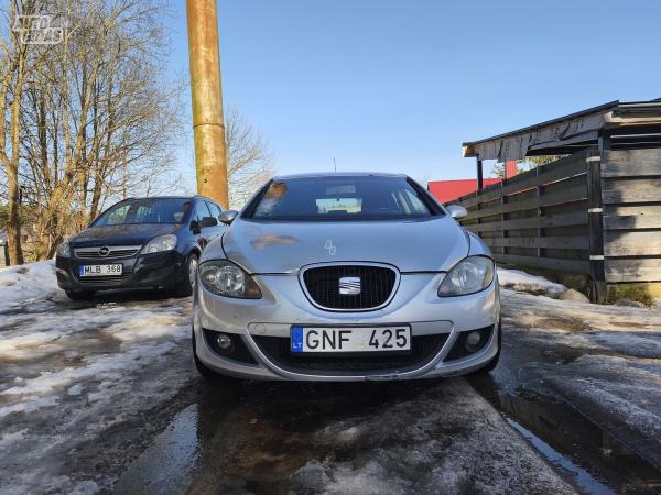Pelēks SEAT Leon 2005 Viļņa, ar dzinēja tilpumu 2.00 L un nobraukumu 311 tūkst. km par 950 €, foto 2 vietnē AUTOMOTO.COM.LV