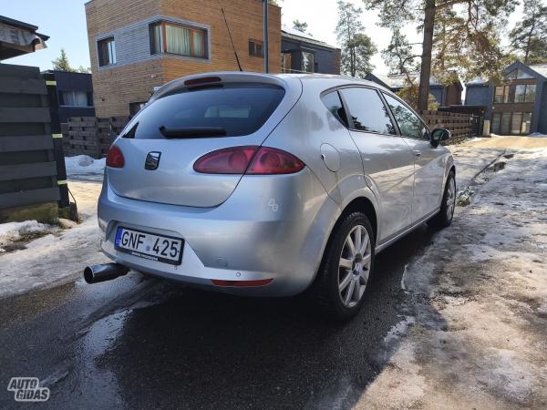 Pelēks SEAT Leon 2005 Viļņa, ar dzinēja tilpumu 2.00 L un nobraukumu 311 tūkst. km par 950 €, foto 5 vietnē AUTOMOTO.COM.LV