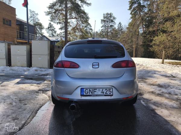 Pelēks SEAT Leon 2005 Viļņa, ar dzinēja tilpumu 2.00 L un nobraukumu 311 tūkst. km par 950 €, foto 6 vietnē AUTOMOTO.COM.LV