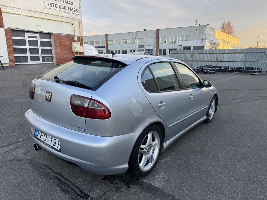 Pelēks SEAT Leon 2005 Viļņa, ar dzinēja tilpumu 1.90 L un nobraukumu 311 tūkst. km par 3000 €, foto 6 vietnē AUTOMOTO.COM.LV