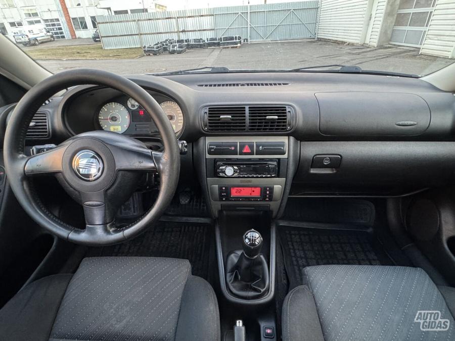 Pelēks SEAT Leon 2005 Viļņa, ar dzinēja tilpumu 1.90 L un nobraukumu 311 tūkst. km par 3000 €, foto 22 vietnē AUTOMOTO.COM.LV