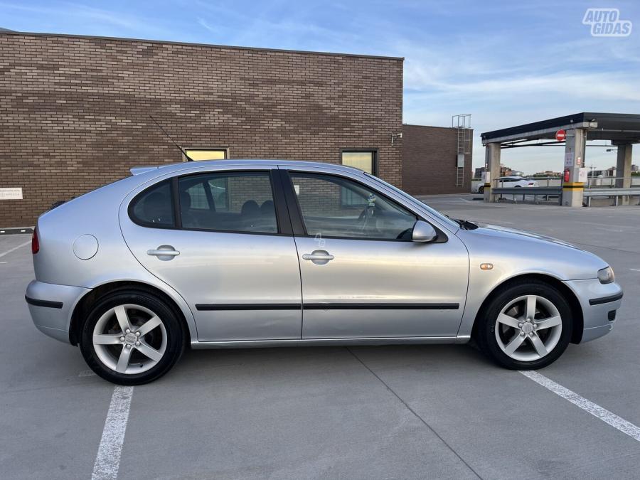 Pelēks SEAT Leon 2005 Viļņa, ar dzinēja tilpumu 1.90 L un nobraukumu 387 tūkst. km par 1550 €, foto 7 vietnē AUTOMOTO.COM.LV