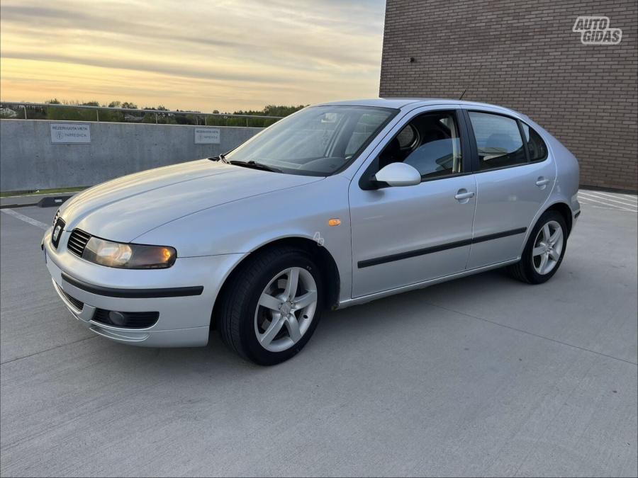 Pelēks SEAT Leon 2005 Viļņa, ar dzinēja tilpumu 1.90 L un nobraukumu 387 tūkst. km par 1550 €, foto 10 vietnē AUTOMOTO.COM.LV