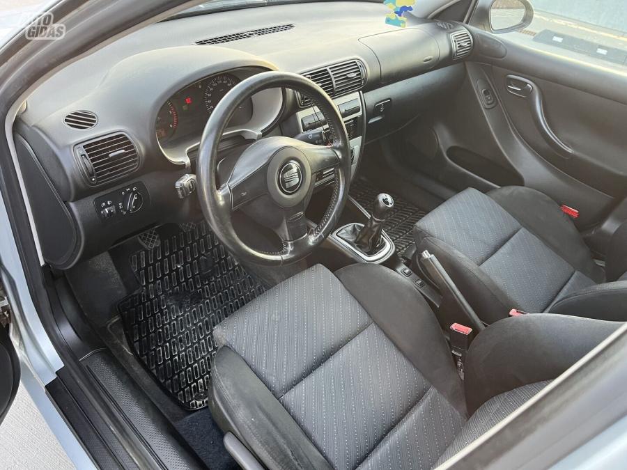 Pelēks SEAT Leon 2005 Viļņa, ar dzinēja tilpumu 1.90 L un nobraukumu 387 tūkst. km par 1550 €, foto 15 vietnē AUTOMOTO.COM.LV