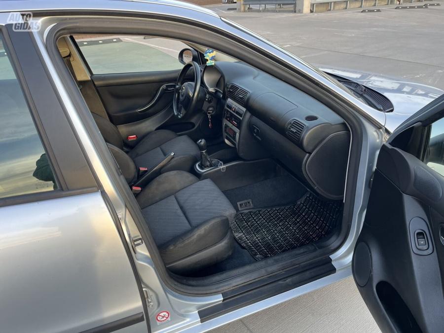Pelēks SEAT Leon 2005 Viļņa, ar dzinēja tilpumu 1.90 L un nobraukumu 387 tūkst. km par 1550 €, foto 19 vietnē AUTOMOTO.COM.LV