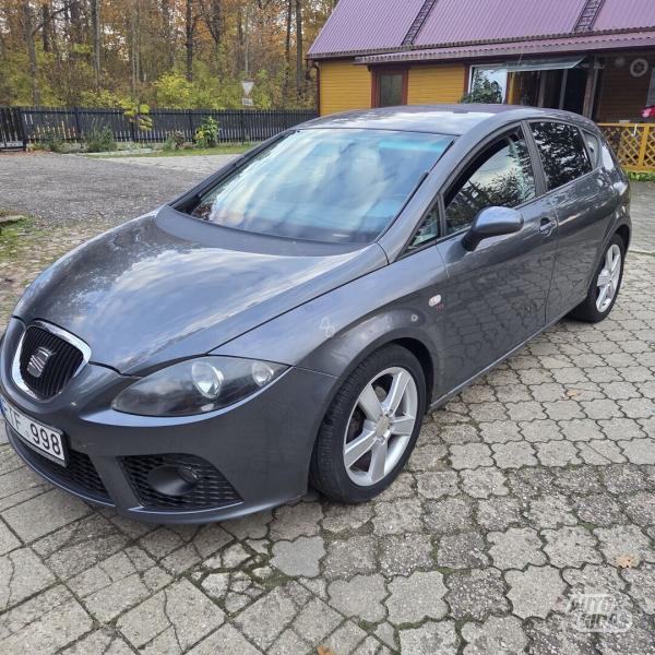 SEAT Leon 2005 Panevēža vietnē Pelēks SEAT Leon 2005 Panevēža, ar dzinēja tilpumu 2.00 L un nobraukumu 195 tūkst. km par 1250 €, foto 1 vietnē AUTOMOTO.COM.LV